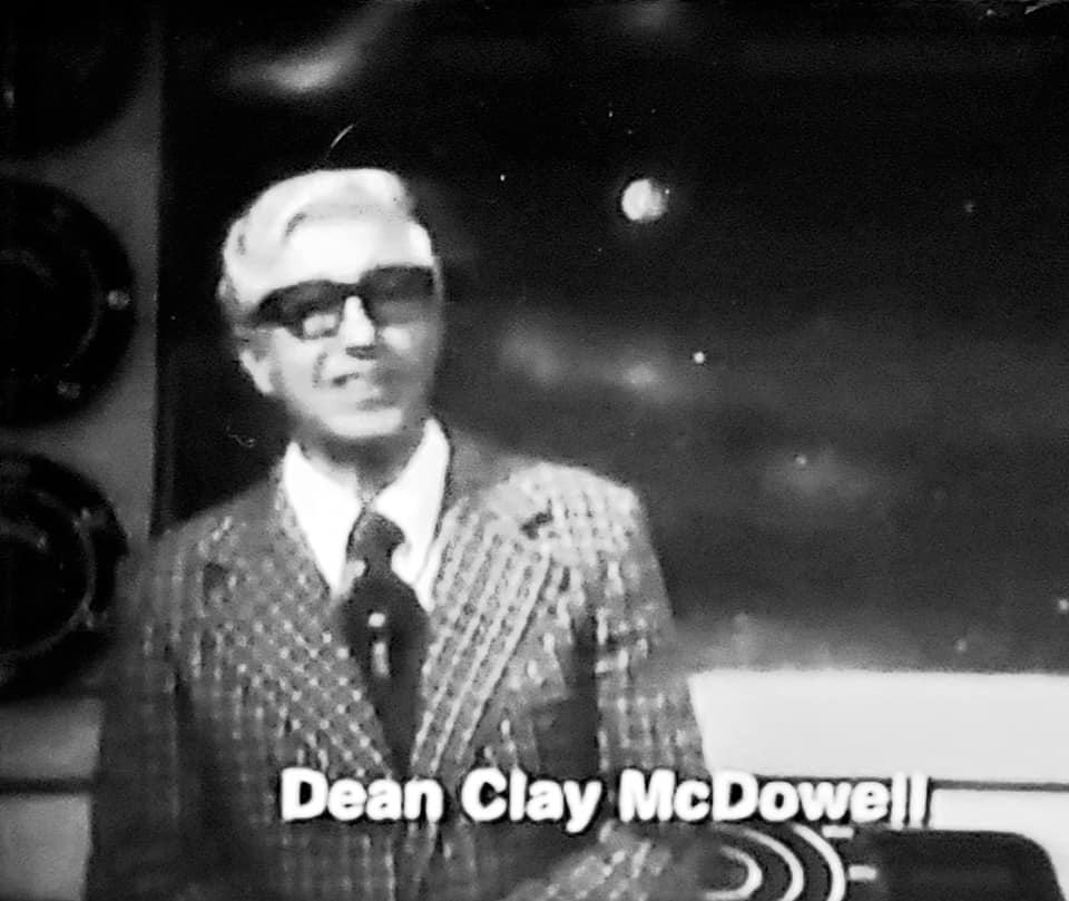 El Informe de Tiempo con el Profesor Dean Clay Mcdowell por Herminio ...