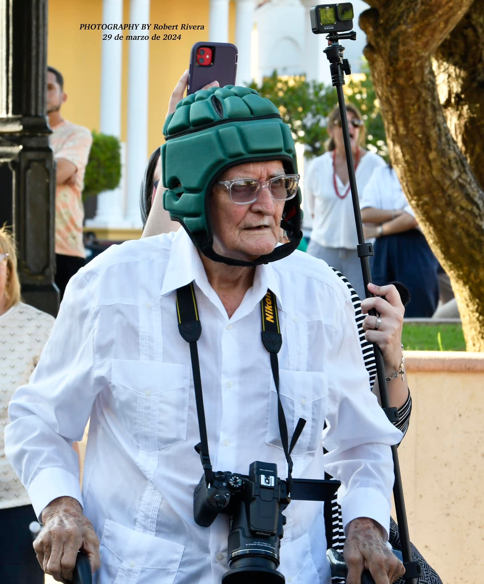 Encuentro de fotógrafos vegabajeños el Viernes Santo, por Robert Rivera – La voz vegabajeña