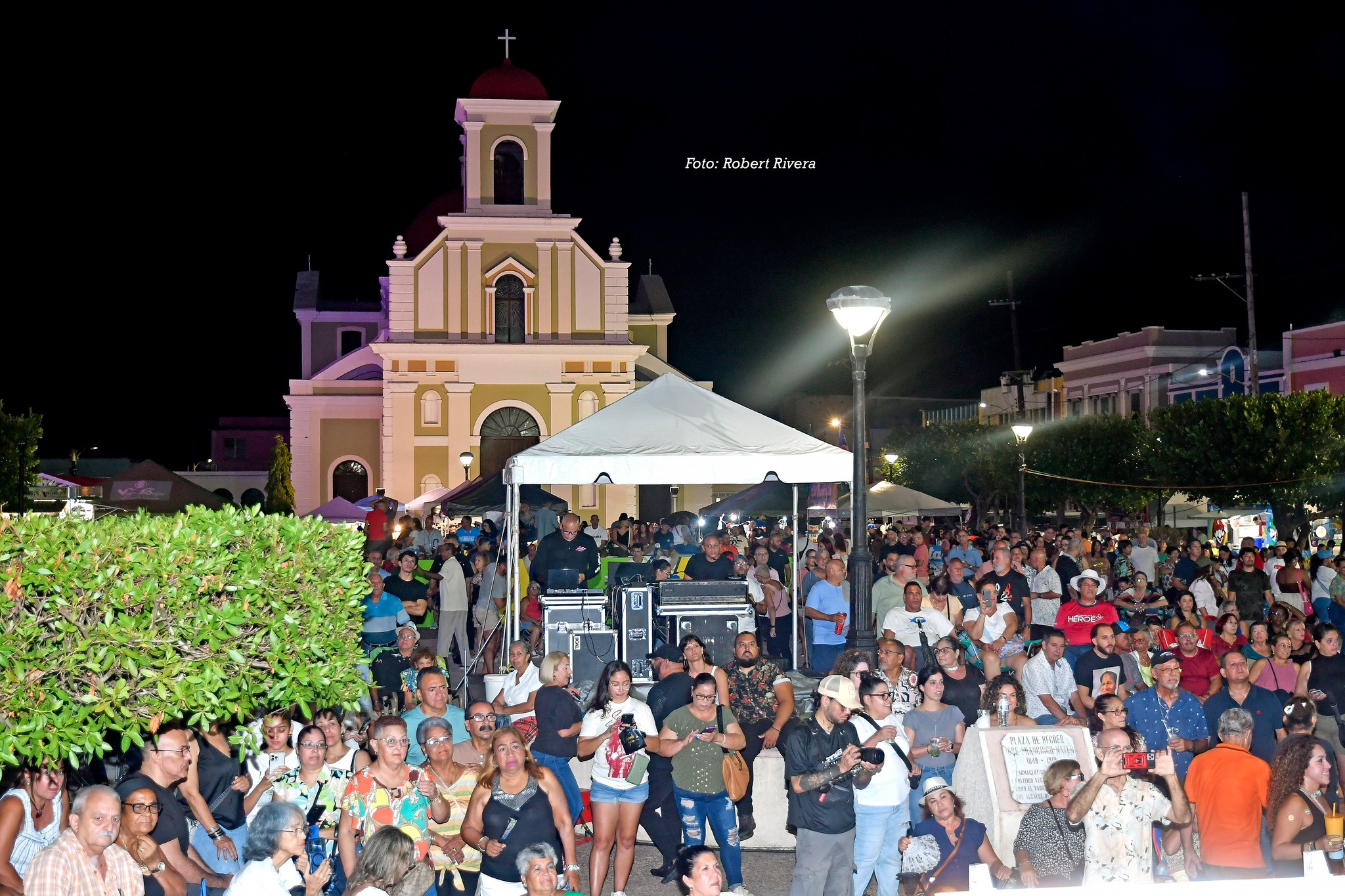 Orquesta Exodo celebra su 50mo. aniversario en la Plaza de Recreo de ...