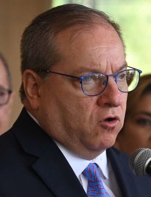 Primero puertorriqueño, luego popular… – La voz vegabajeña